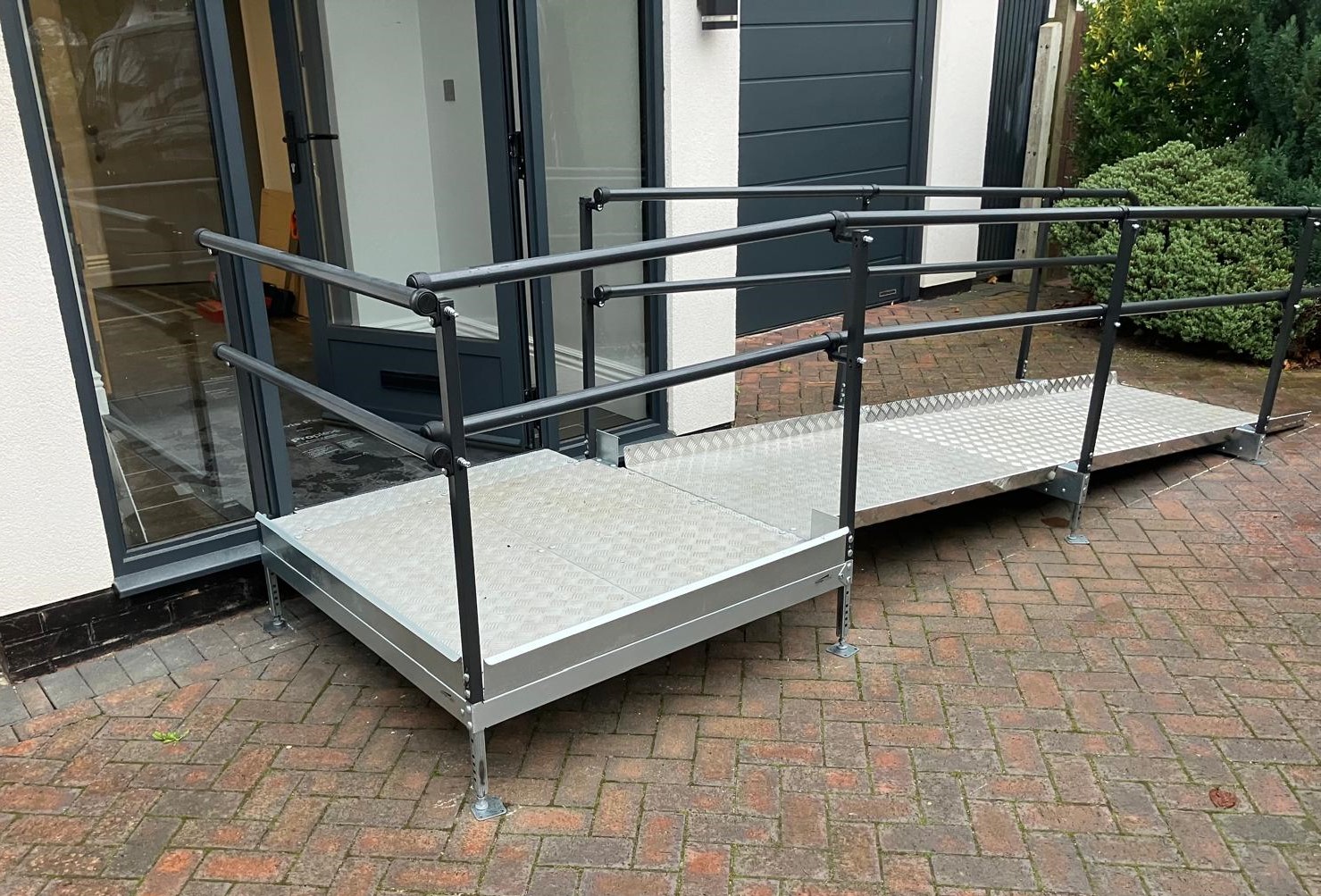 Wooden vs Metal Ramp Systems: Which is Best? - Aquadapt
