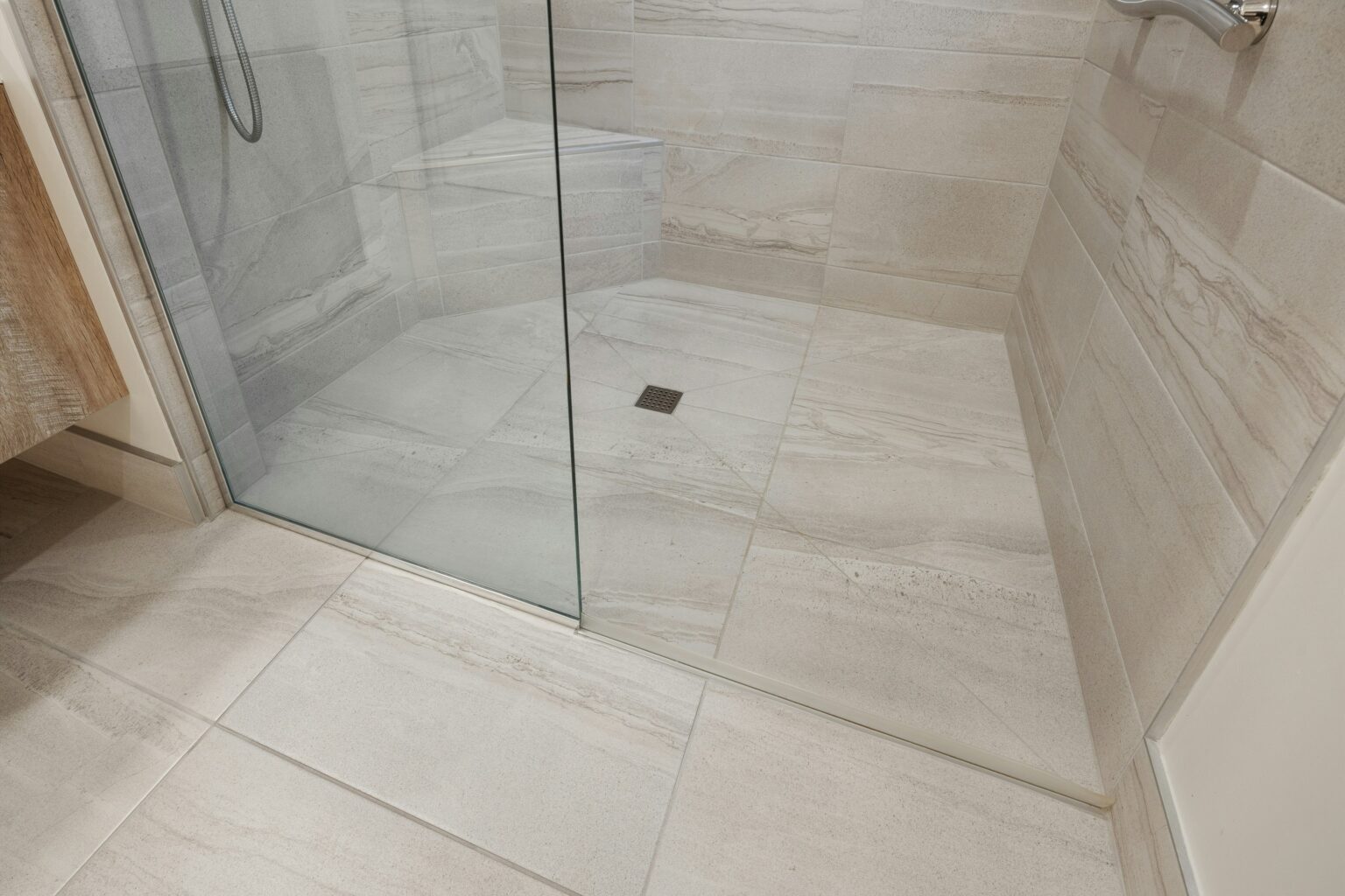 The Differences Between a Level Access Shower Tray and a Wet Room ...